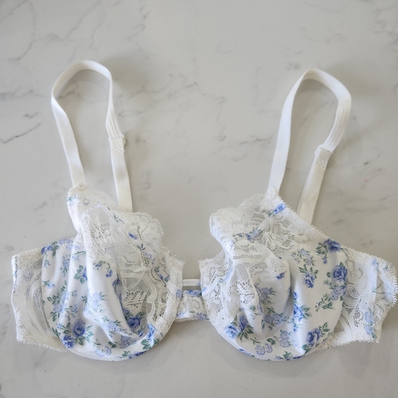 Dior | Intimates & Sleepwear | Vintage Christian Dior White Floral Lace ...